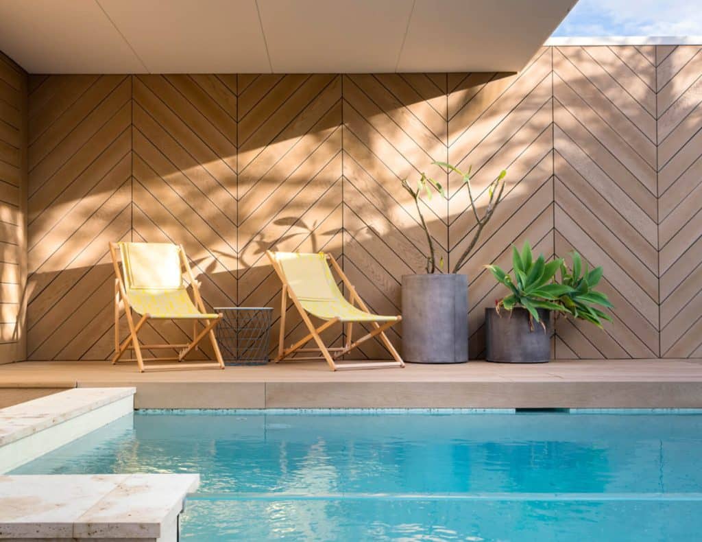 Backyard Deck Ideas on a Budget: Stylish Tips & Tricks