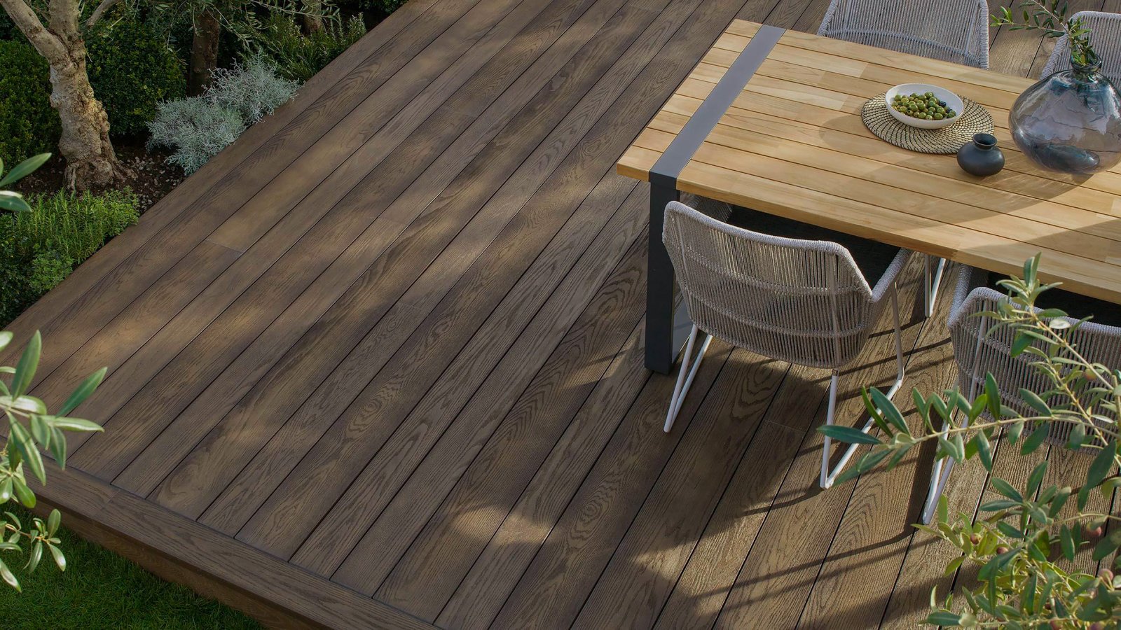 6 Beautiful Patio Flooring Ideas