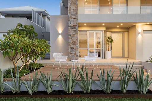Transform Your Outdoor Space with These Front Deck Ideas